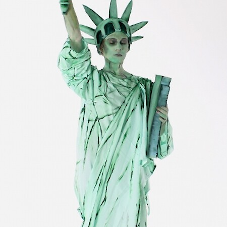 Statue of Liberty human statue | Heartburn Entertainment
