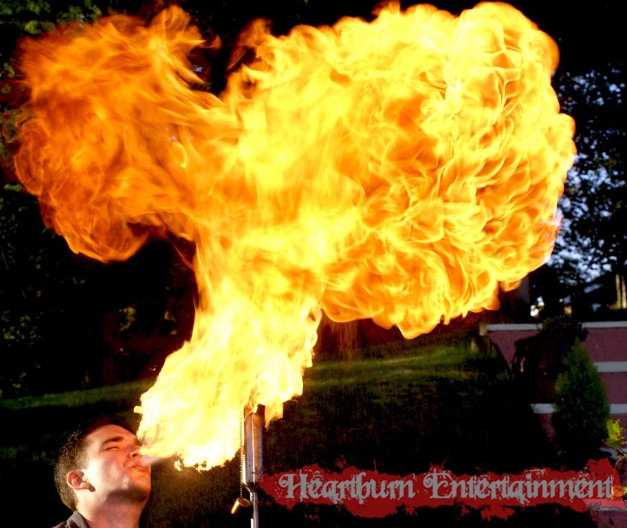 Fire performers and fire shows Qatar | Heartburn Entertainment