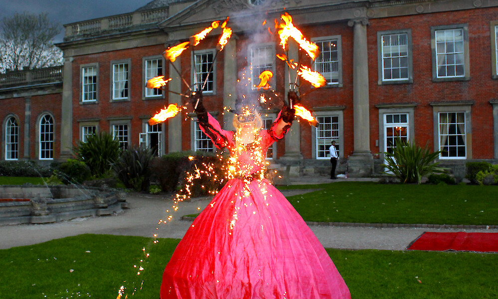 Hire fire performers | Hire fire shows | Hire fire eaters | Hire fire ...